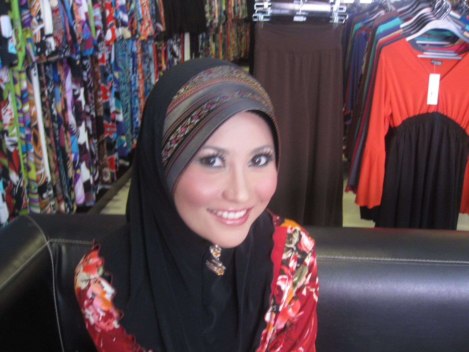 Nurul's Makeover: Make over untuk model (Dya) Butik Mama, Bangi (Butik ...