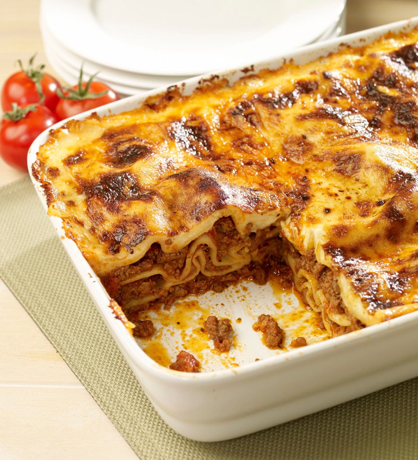Simon Holst Everyday Easy Cooking: Basic Bolognese Sauce & Lasagne