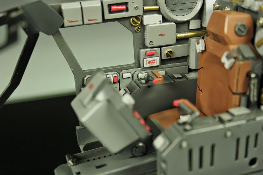 Gundam Family: 1/18 RX-78 GP01 Cockpit Scratch Build & Making