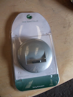 Cheap as Chips: NEW SONY ERICSSON DSS-25 DESK STAND