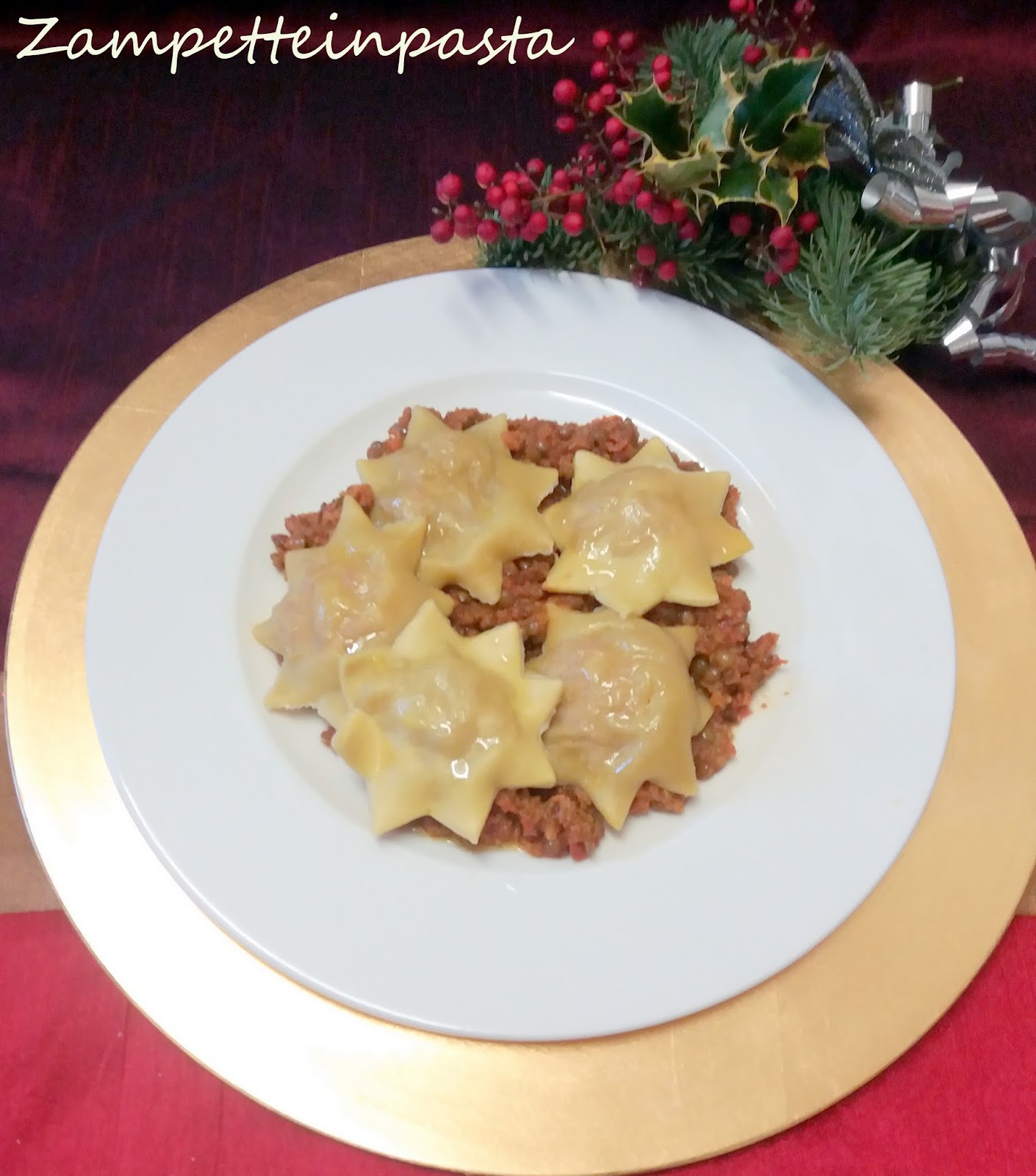 RAVIOLI CON RIPIENO DI COTECHINO E RAGU' DI LENTICCHIE | ZAMPETTE IN PASTA