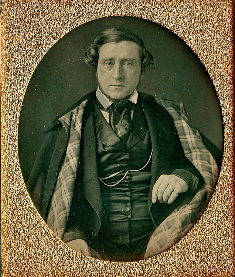 Victorian & Edwardian Mens' Fashion: 30 Vintage Studio Portraits of ...