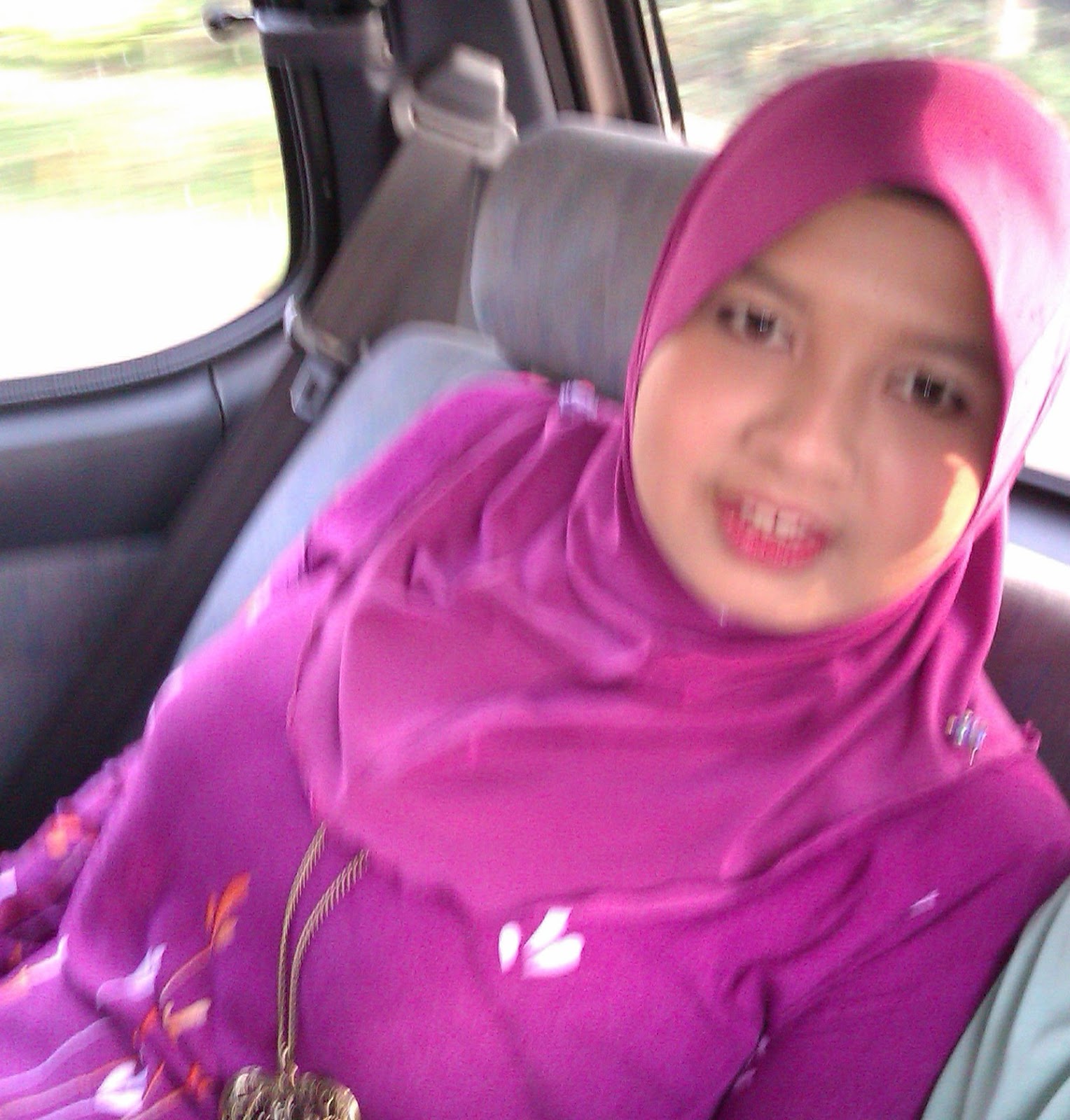 QISATUL HAYATI..: Fazurina & Diyana -Kembar kah mereka..~