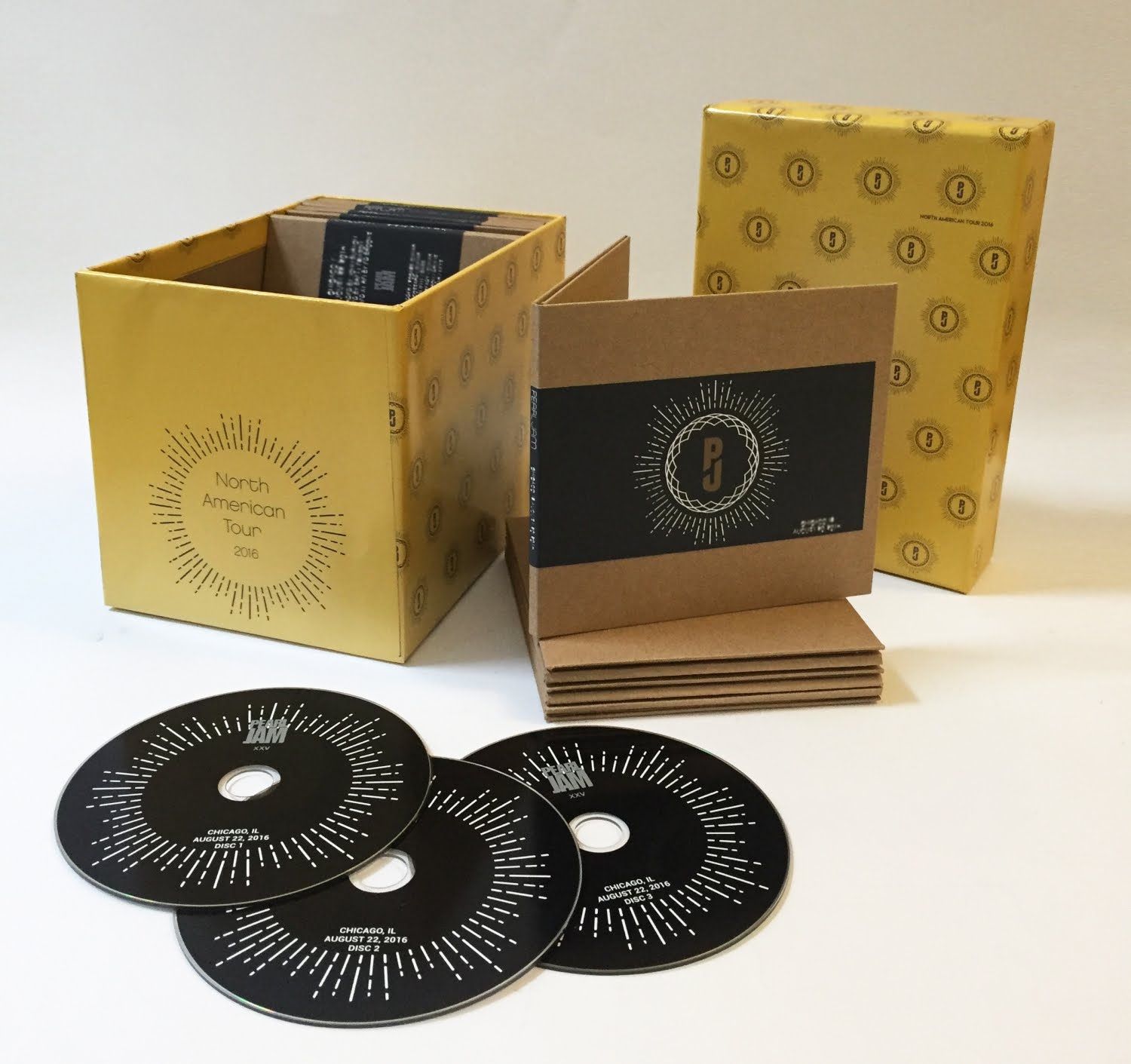 THE SKY I SCRAPE: New Pearl Jam Bootleg Boxes