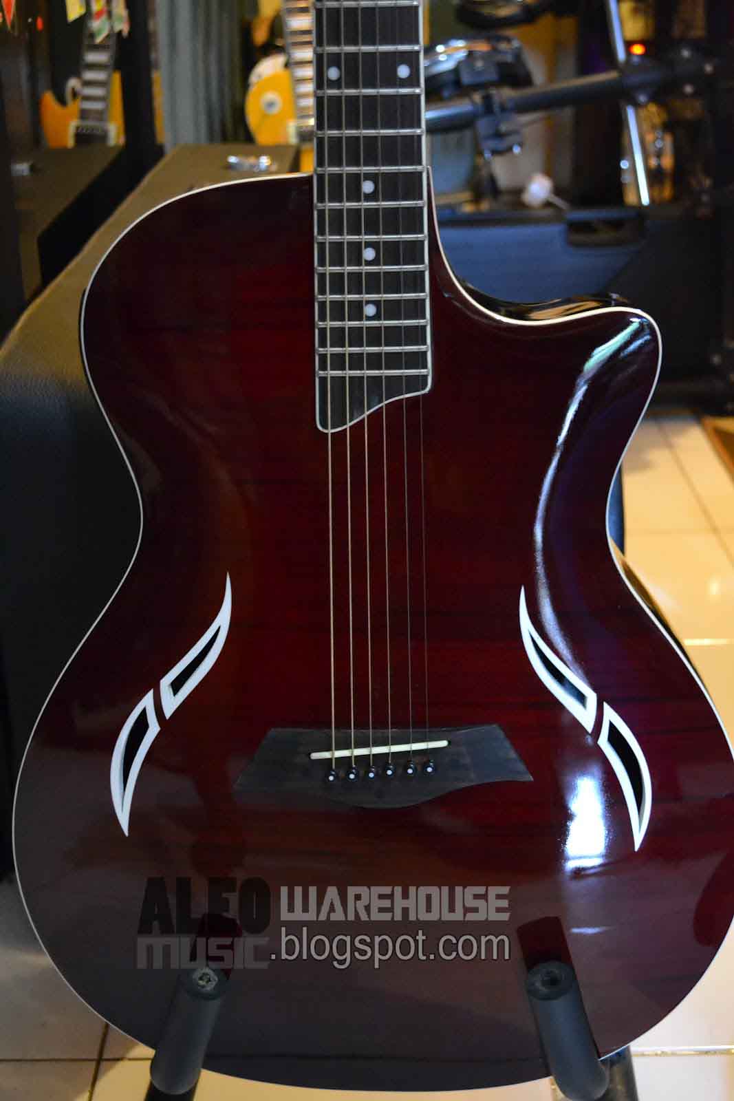 Aleo Music Warehouse: TAYLOR ACOUSTIC RED MAROON CUSTOM