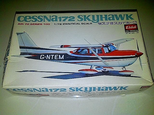 AIRPLANE SCALE MODELKIT: Cessna-172