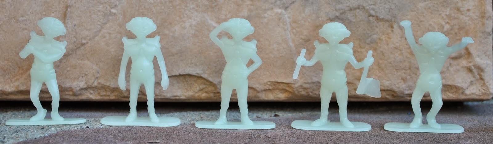 Fantasy Toy Soldiers: Cheap Sci fi Toy Soldiers After 1980.