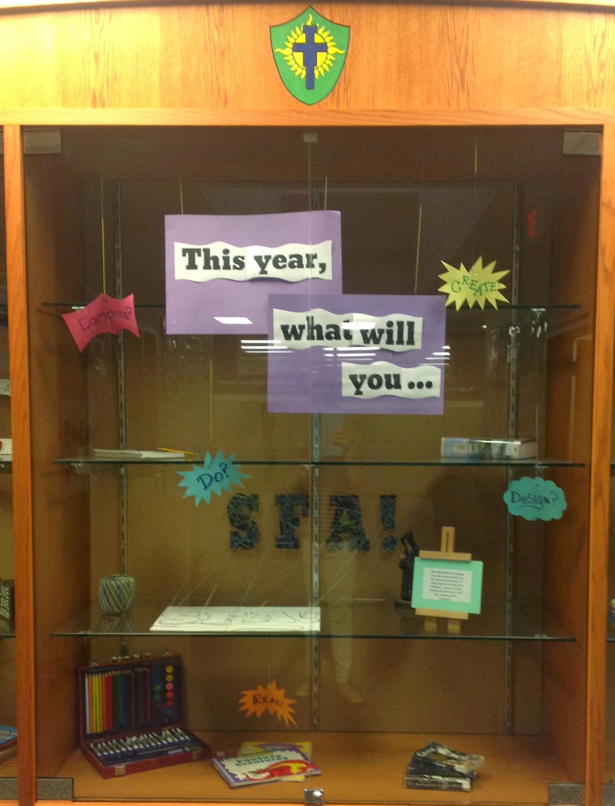 Miss Arty Pants: Beginning of the Year Display Case