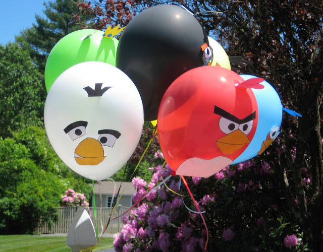 DIY: Angry Birds Balloons