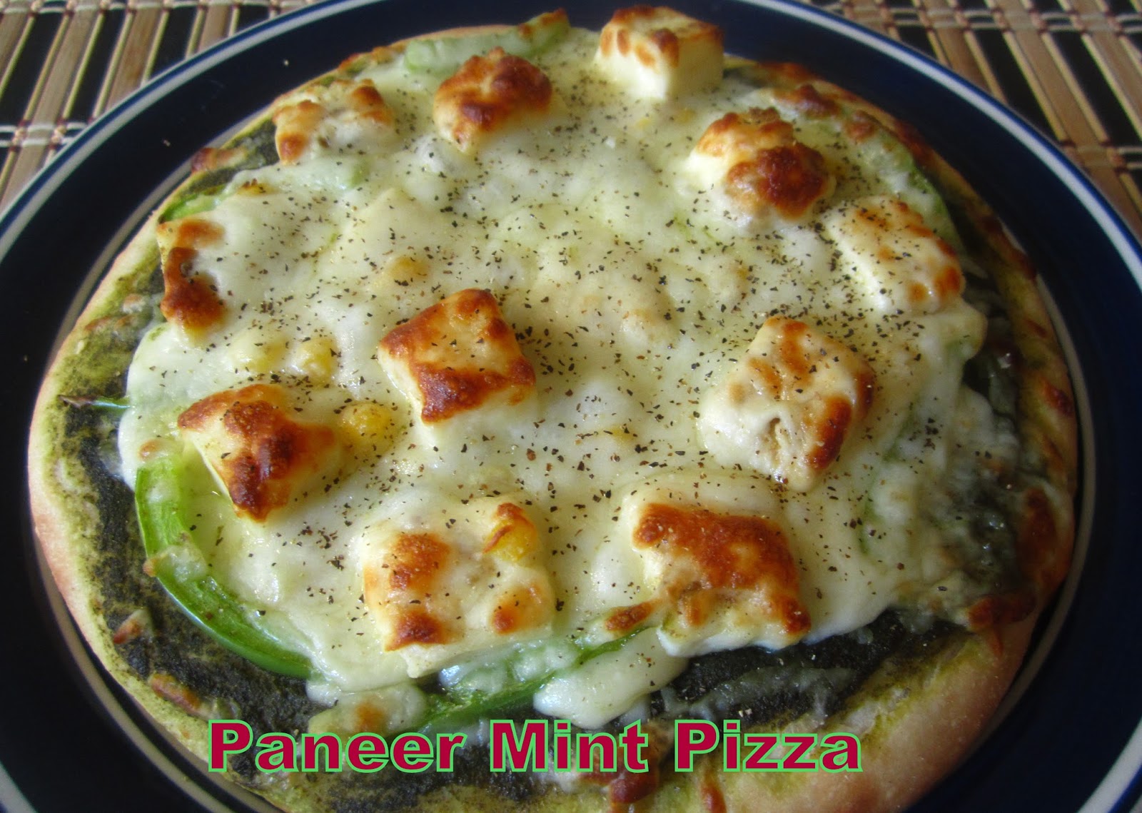 Welcome Foodie !!: Paneer Mint Pizza
