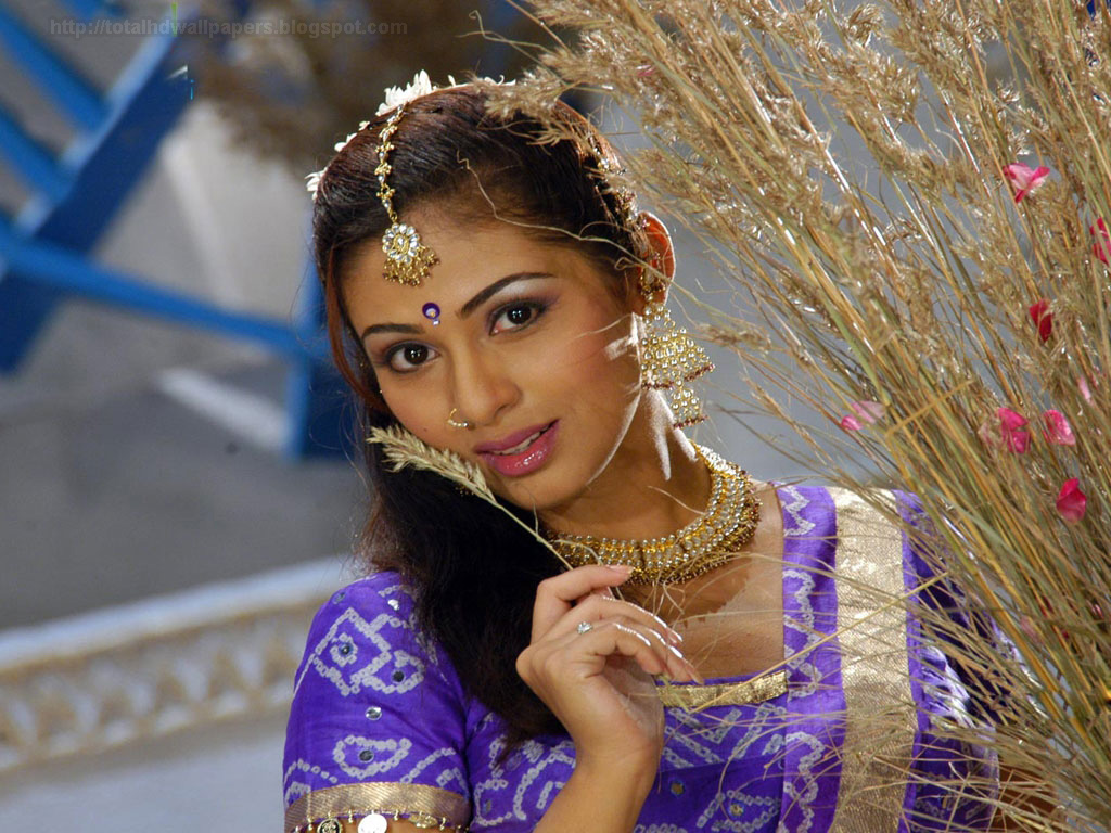 HD Wallpapers: Sadha HD Wallpapers