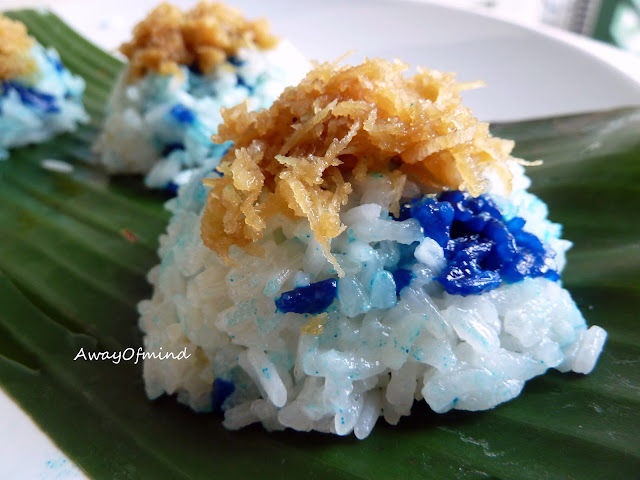 Awayofmind Bakery House: Pulut Inti (Glutinous Rice with Coconut ...