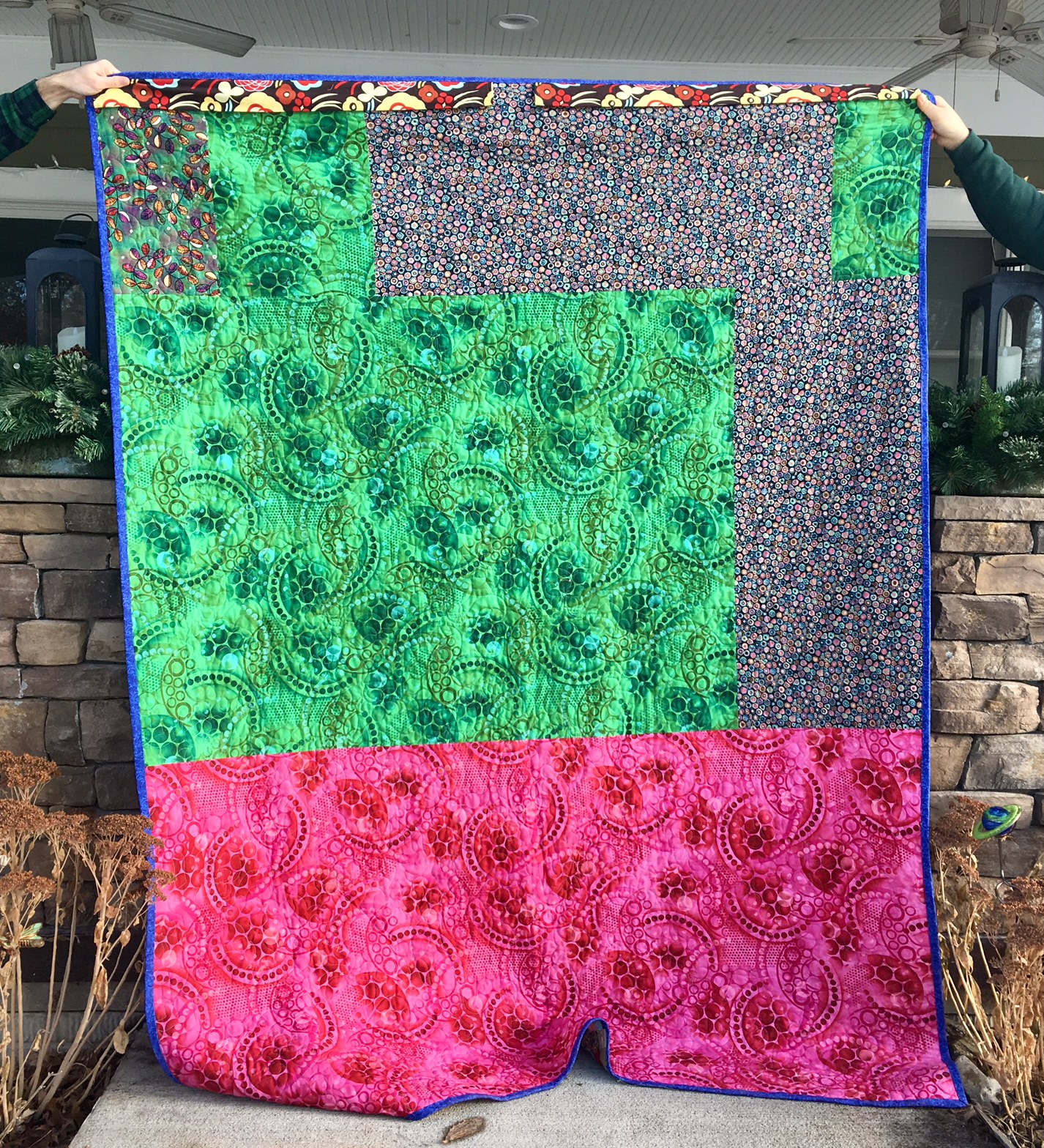 klein meisje quilts: calico rose, quilt completed