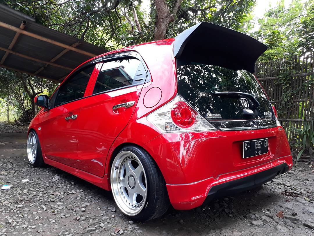 Modifikasi Mobil Ceper Brio Merah Keren Owner @ido_pang | All Modify