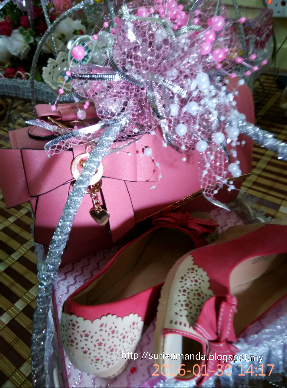 Selamat Bertunang Kazen Amirah Razak ~ SURIA AMANDA