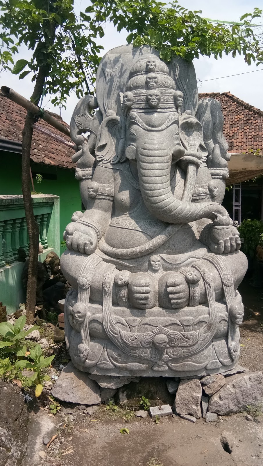 seni patung trowulan: 2019