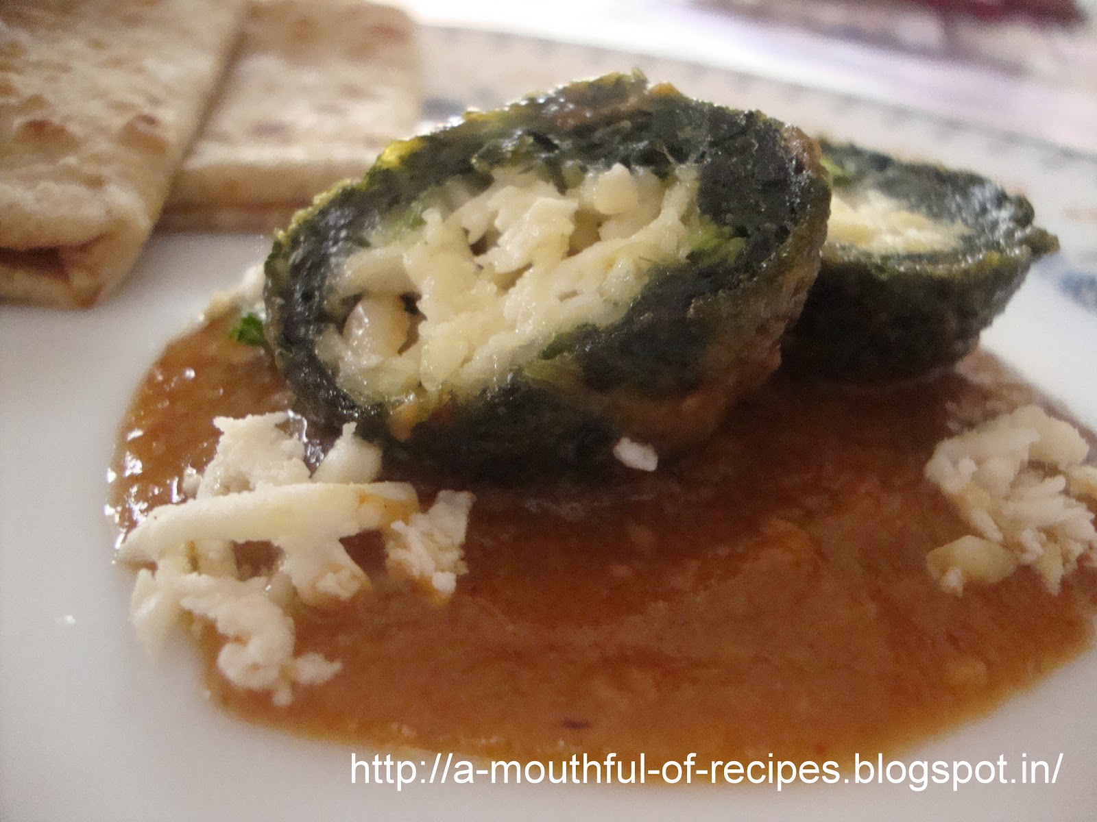 A Mouthful Of Recipes: Sham Savera - Spinach Balls in Rich Tomato Gravy