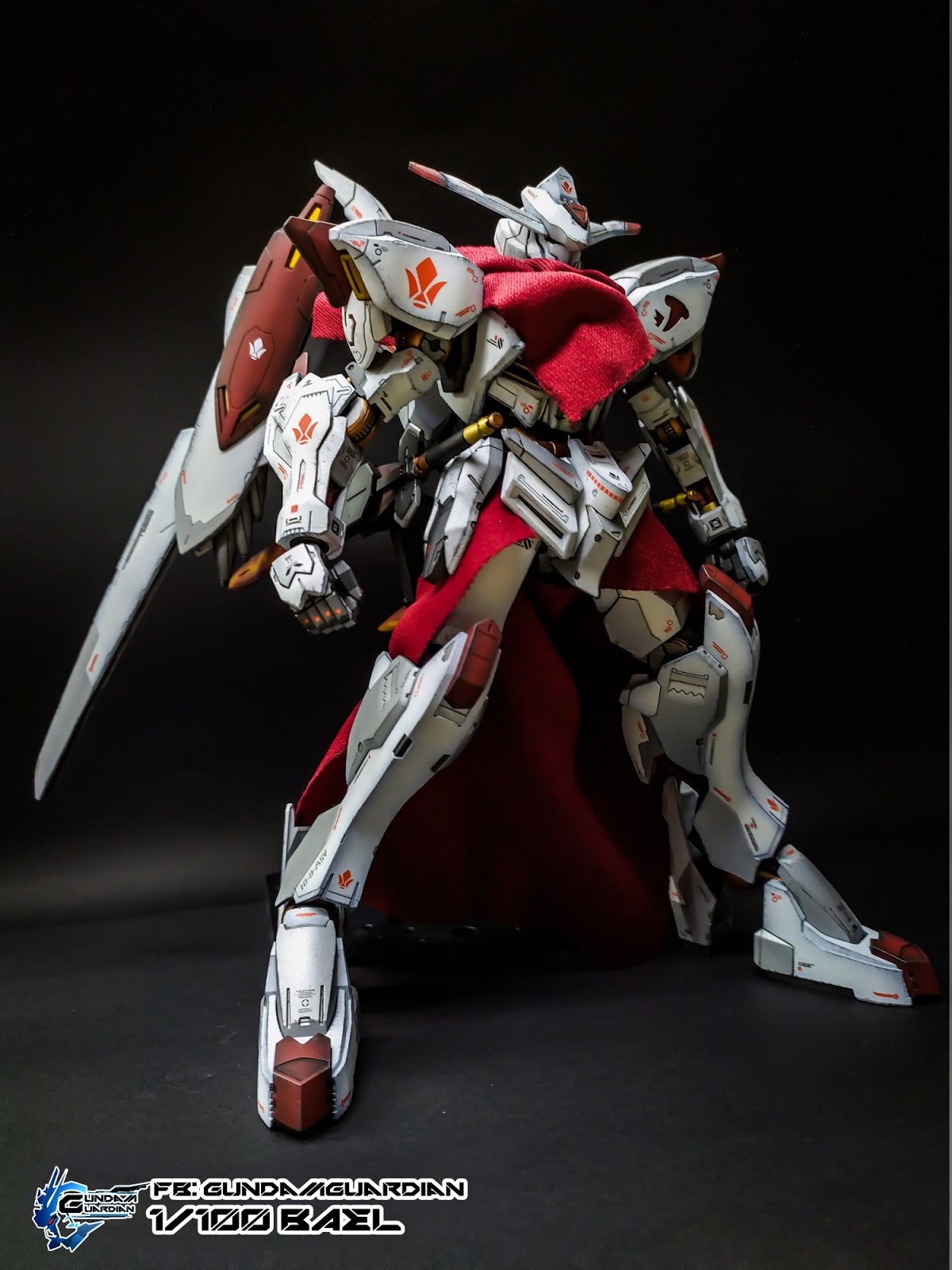 Custom Build: 1/100 "King of Mars" Tekkadan Bael