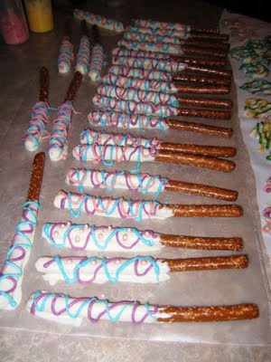Green Eyed Girl Crafts: Easter Chocolate Covered Pretzels