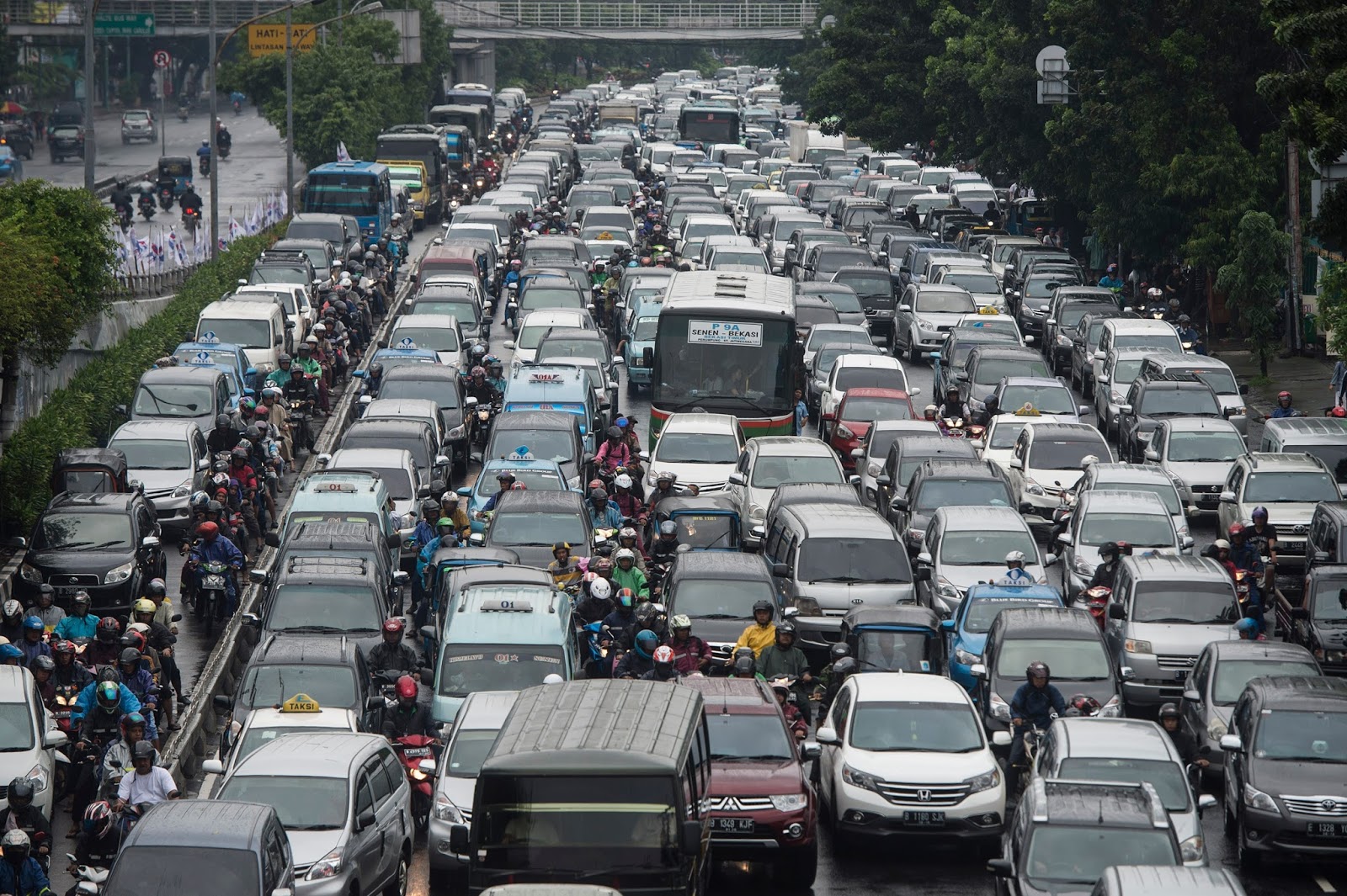 Sikap Menghadapi Macet | INFOSERBASERBI.com