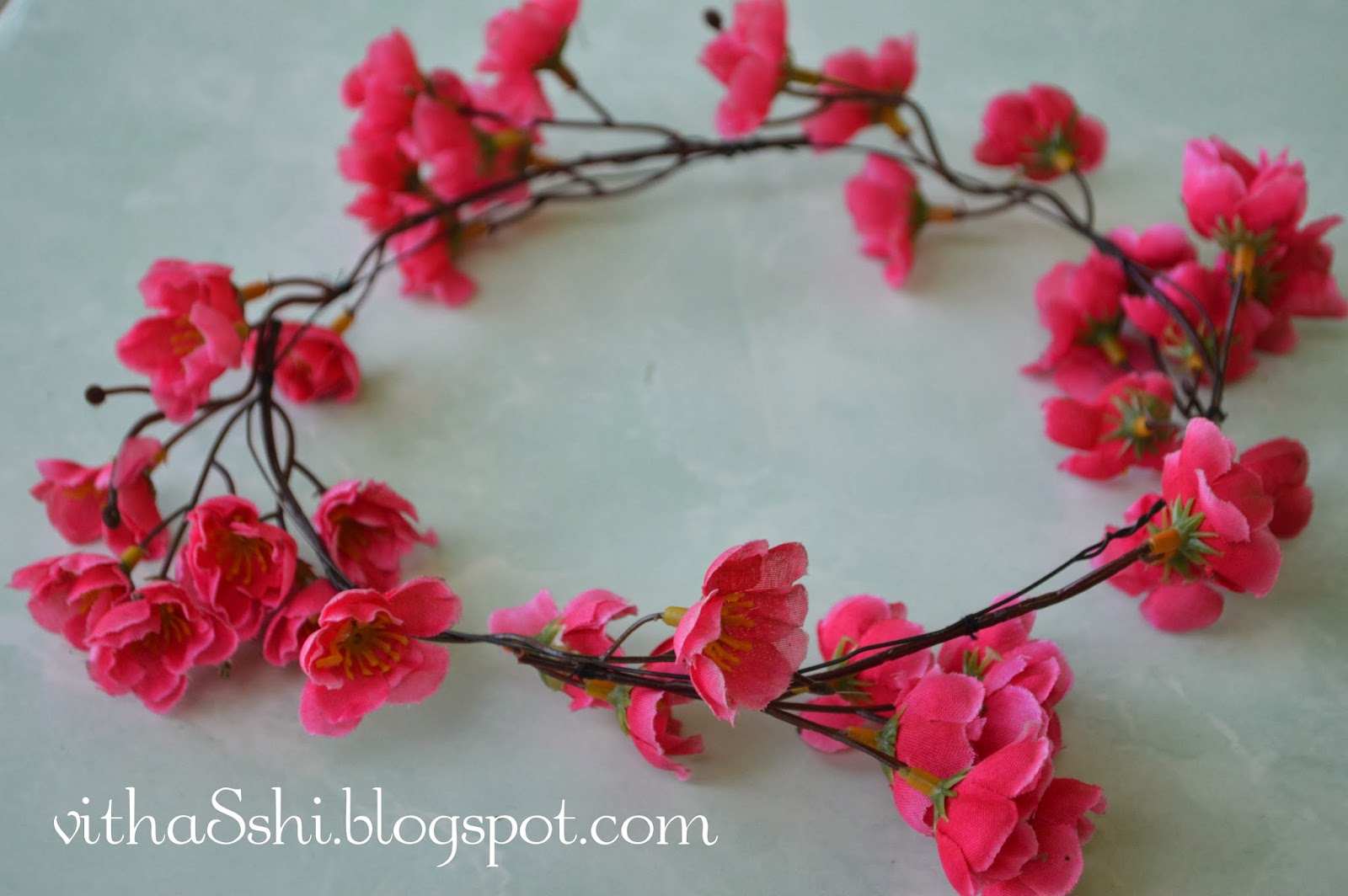 Buku Harian Vitha: Cara Membuat Mahkota Bunga (Flower Crown Princess)