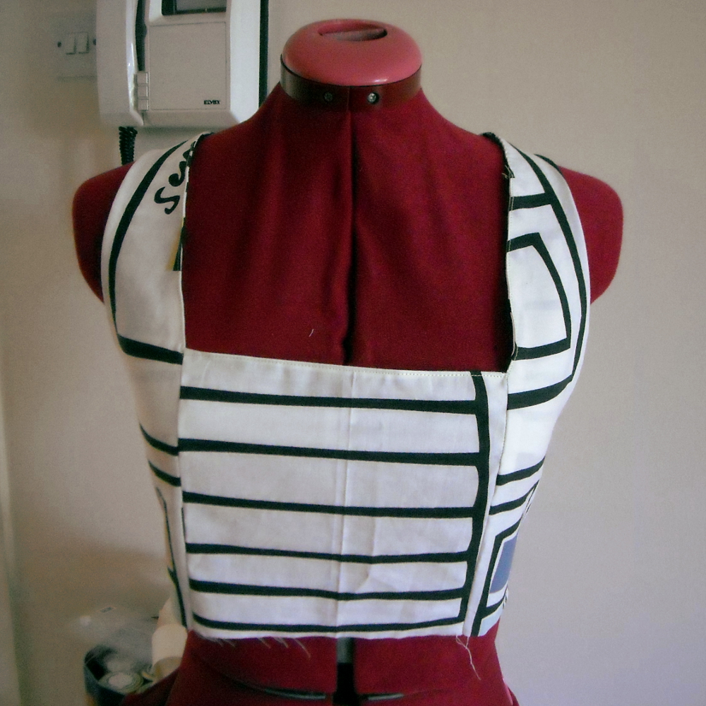 Making a Dress - Apron/over dress | Kitty Kanzashi