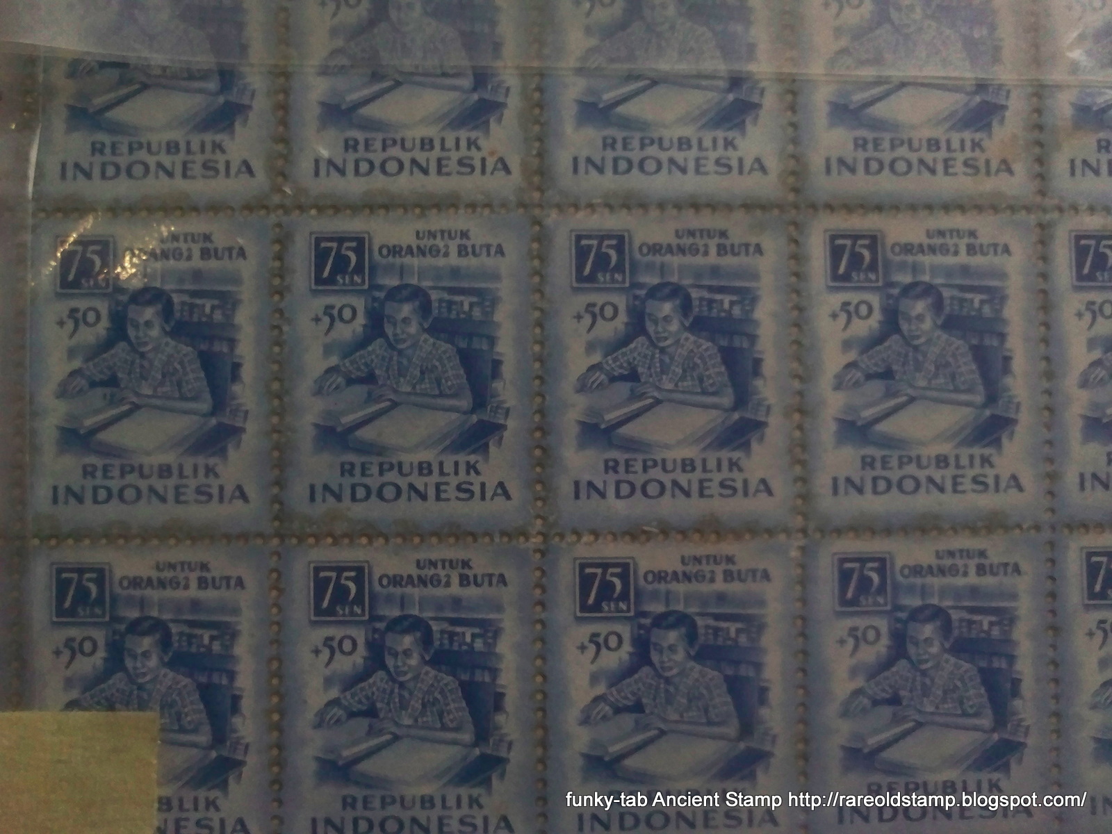 The Ancient world stamp collection: Original and unused Indonesian Old ...