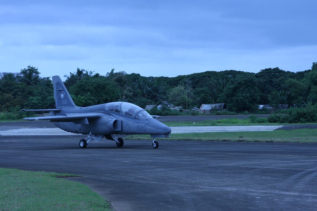 DEFENSE STUDIES: PAF S-211 Jet Trainer up for Major Structural Inspection