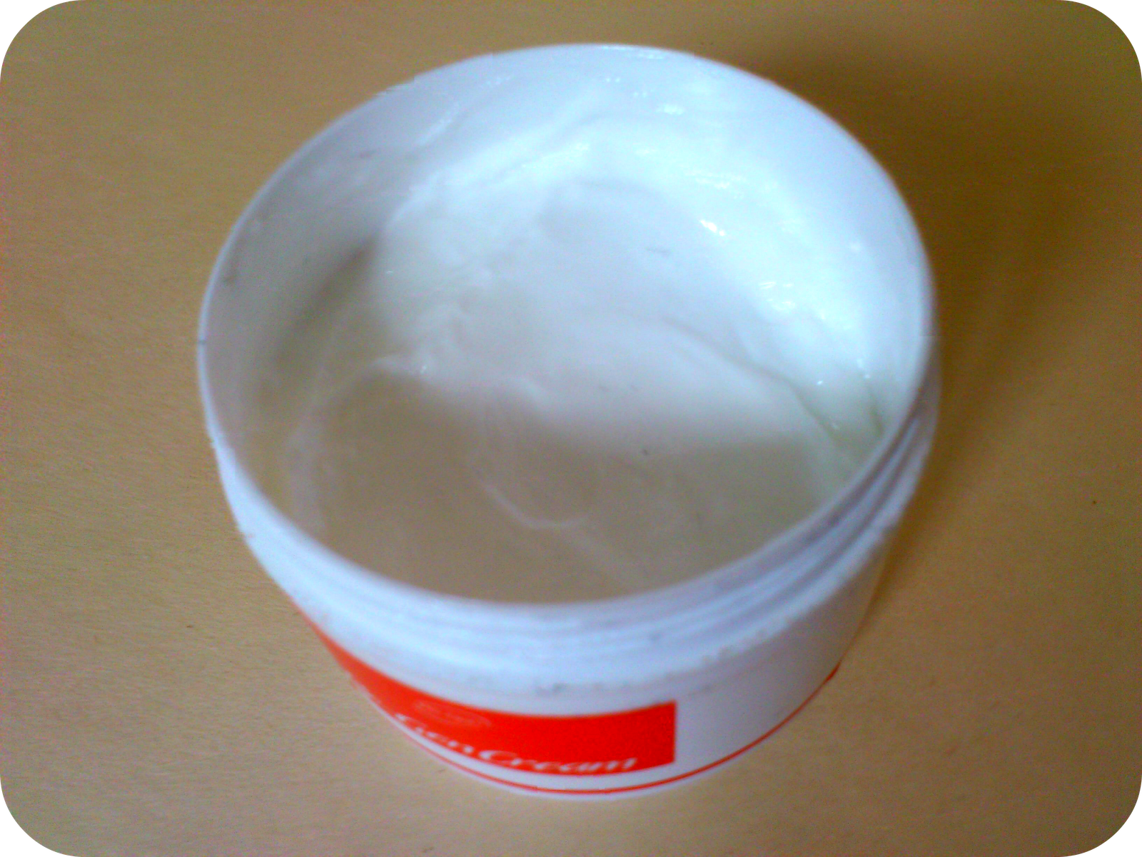 Its Amiieeism: Re-Gen Cream