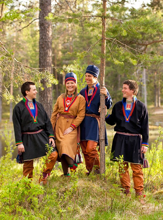FolkCostume&Embroidery: Overview of Saami costume