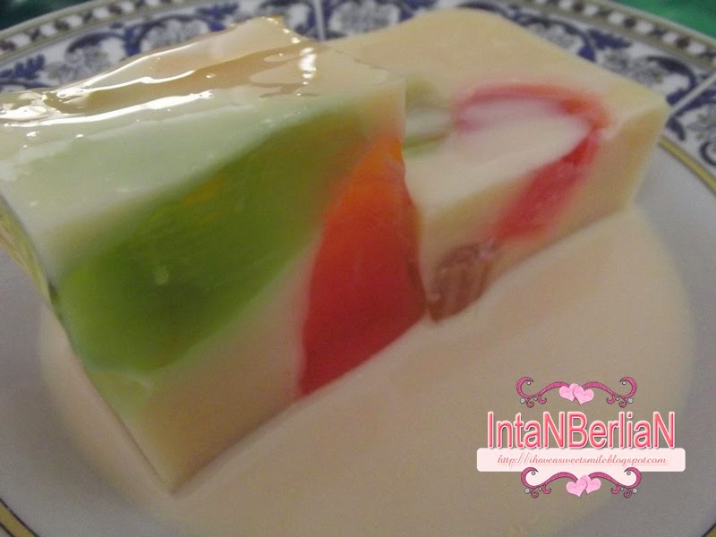 Puding sumi jeli berkuah
