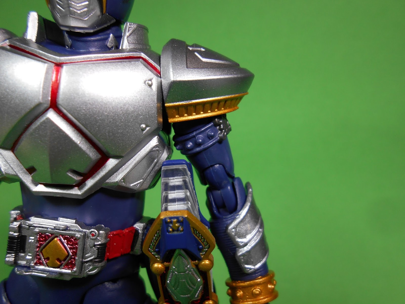 Review: S.H.Figuarts Kamen Rider Blade | Night's Corner