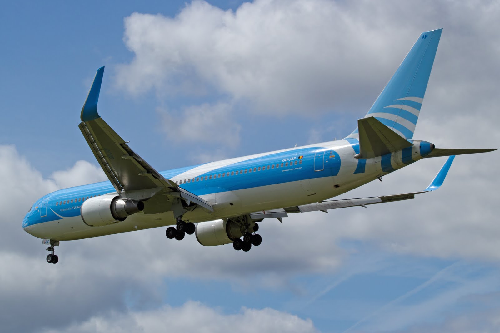 Orion's Aviation: Various TUI coloured airlines - 737 - 747 - 767 - 787 ...