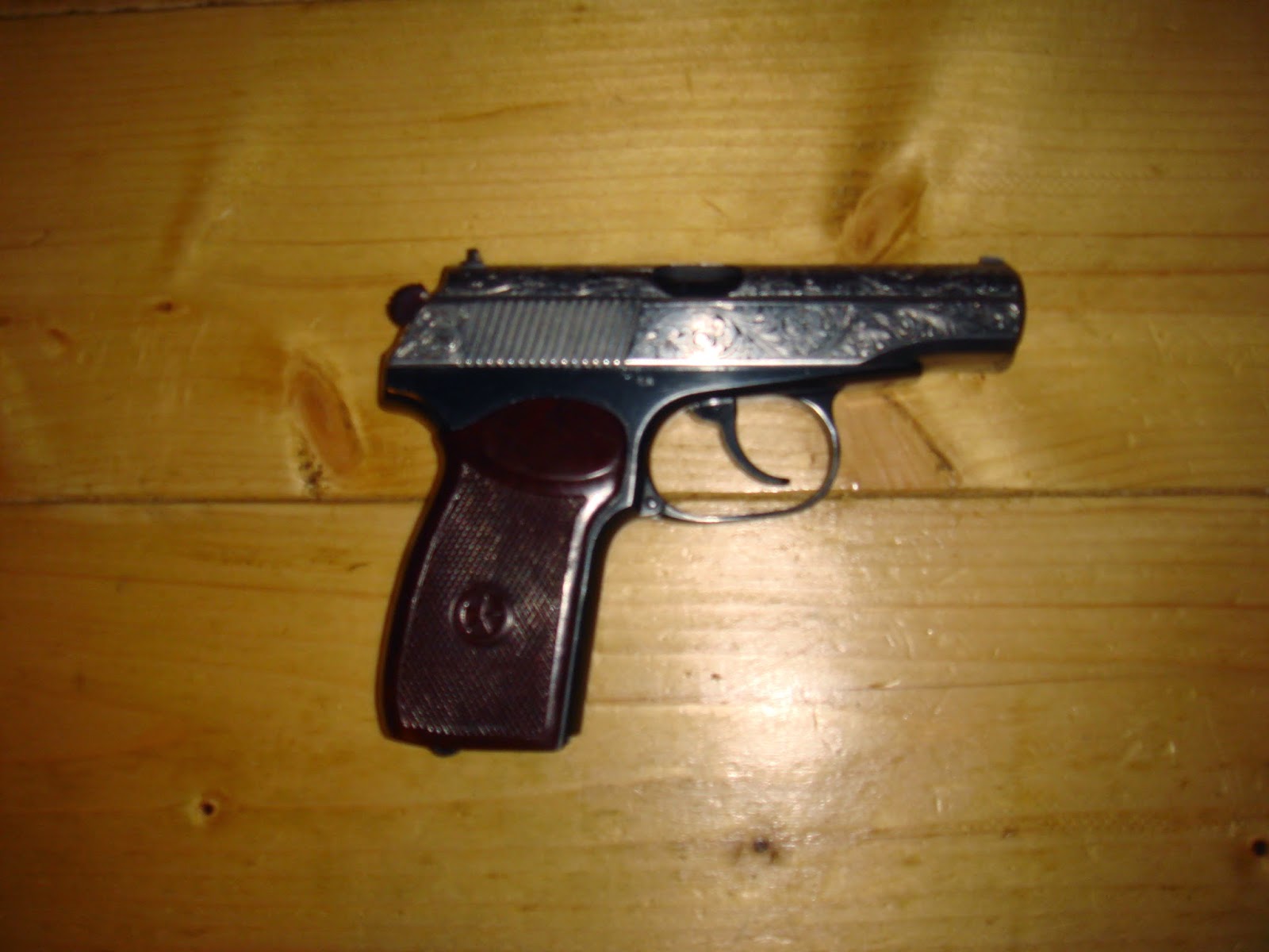 Armes à feu: Le Makarov