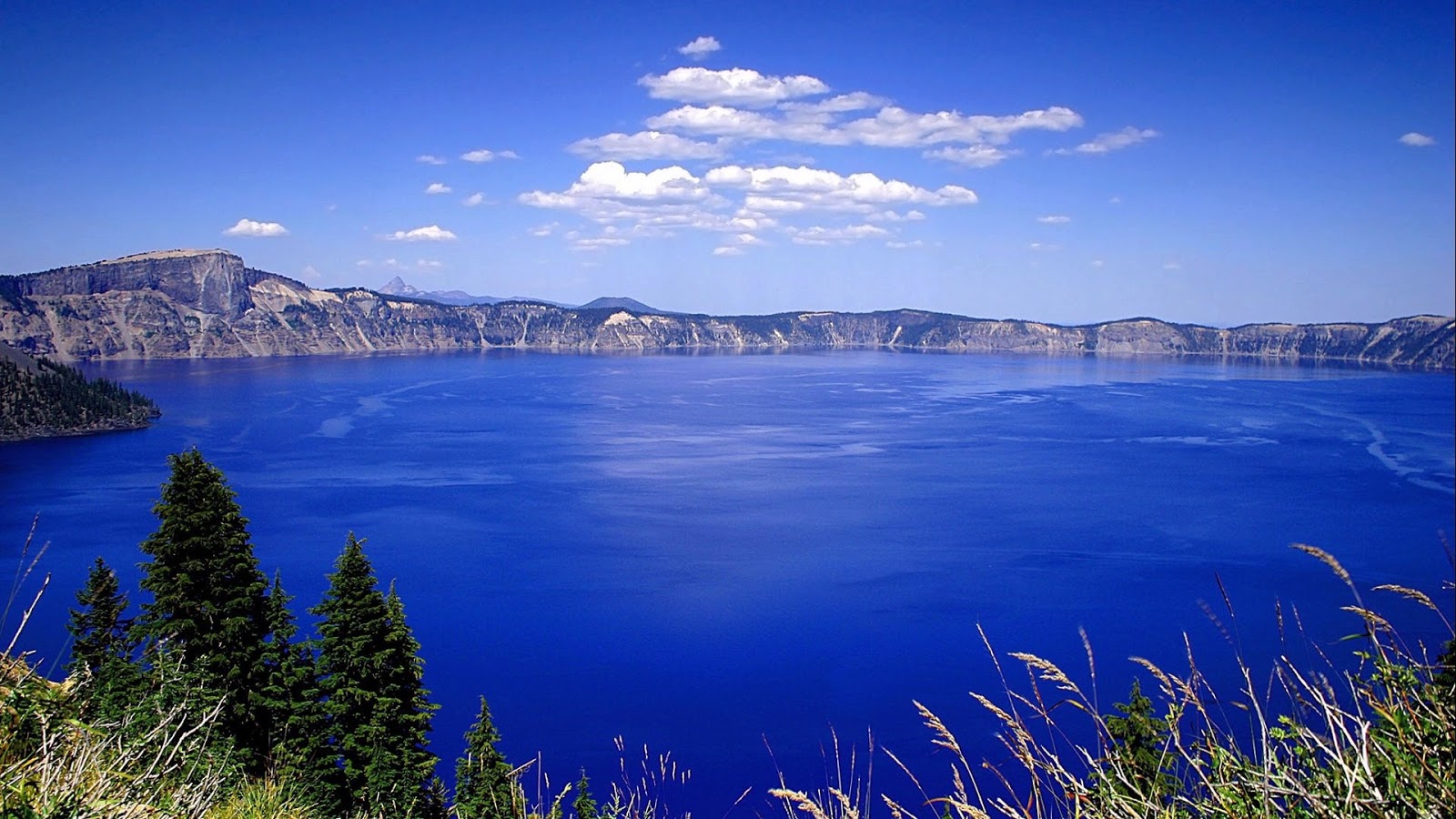Blue Water Lake Wallpaper