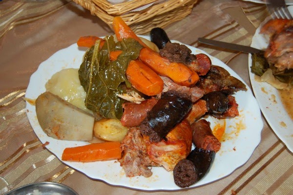 Street Food Friday: This Azorean Staple is Cooked by Volcano - I Love ...