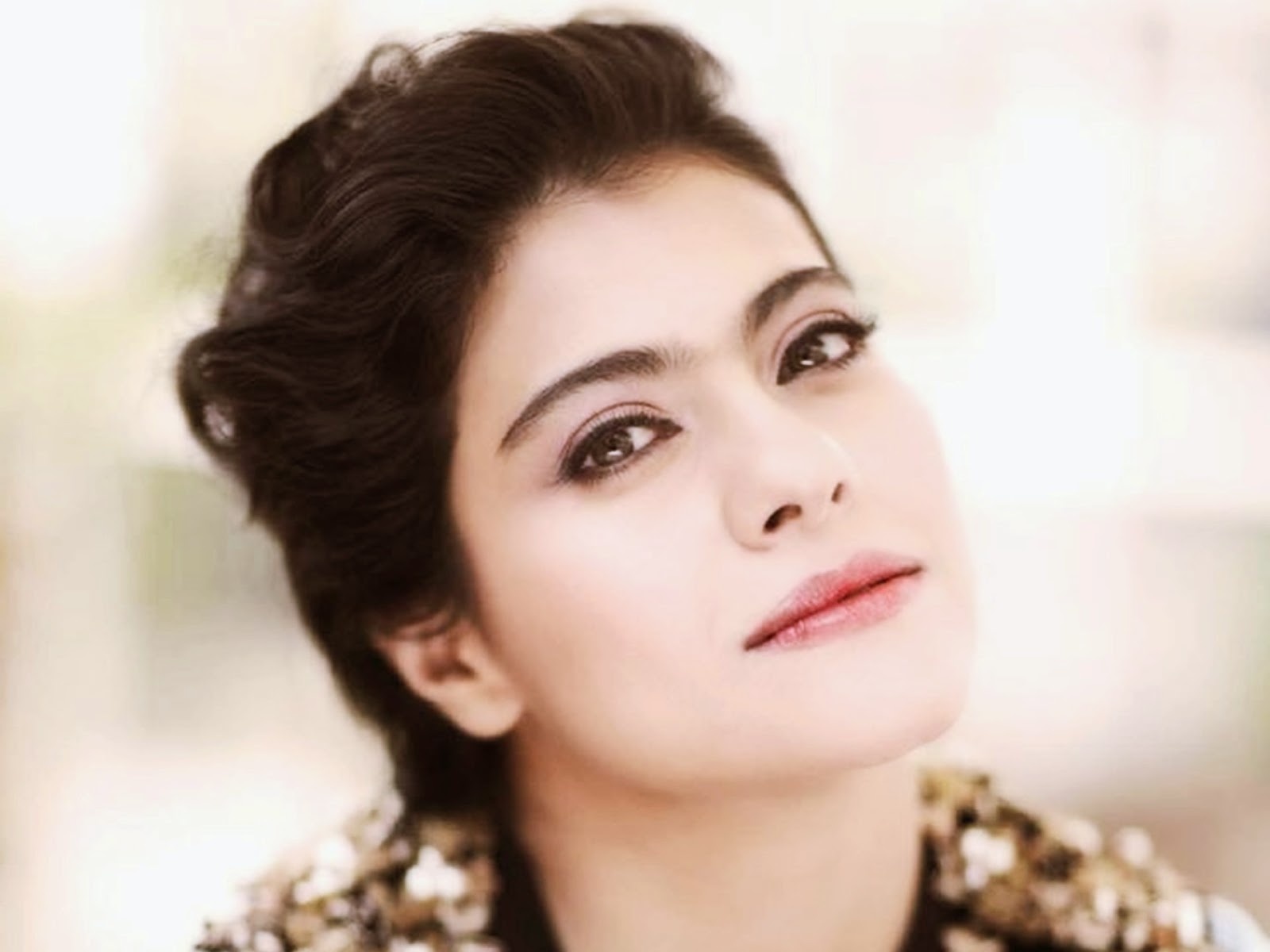 Kajol Age, Height, Husband, Family, Children, Caste, Biography & More