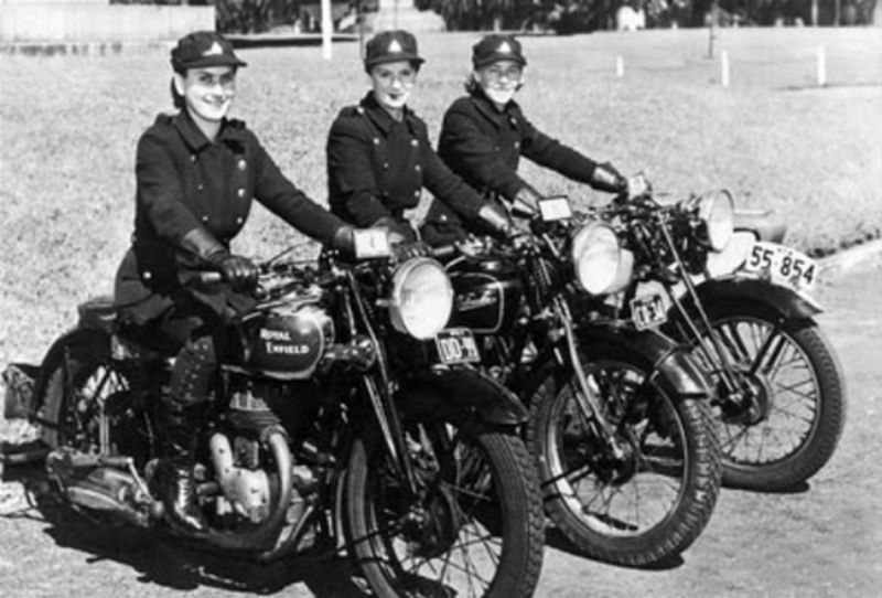 Fascinating Photos of Britain's Female Dispatch Riders During World War ...