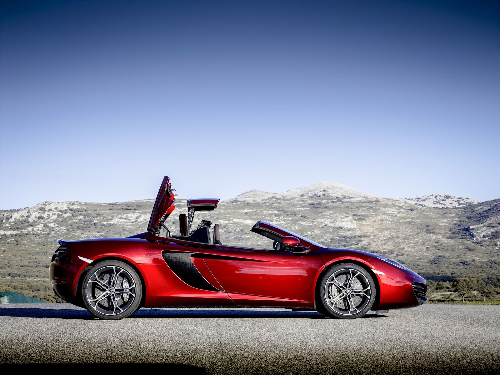 MCLAREN 12C SPIDER BREAKS OUT! - Awesome Cars: MCLAREN 12C SPIDER ...