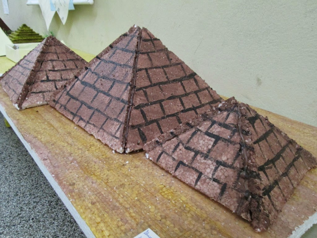 Eeb Norma Mônica Sabel Maquetes Pirâmides Do Egito