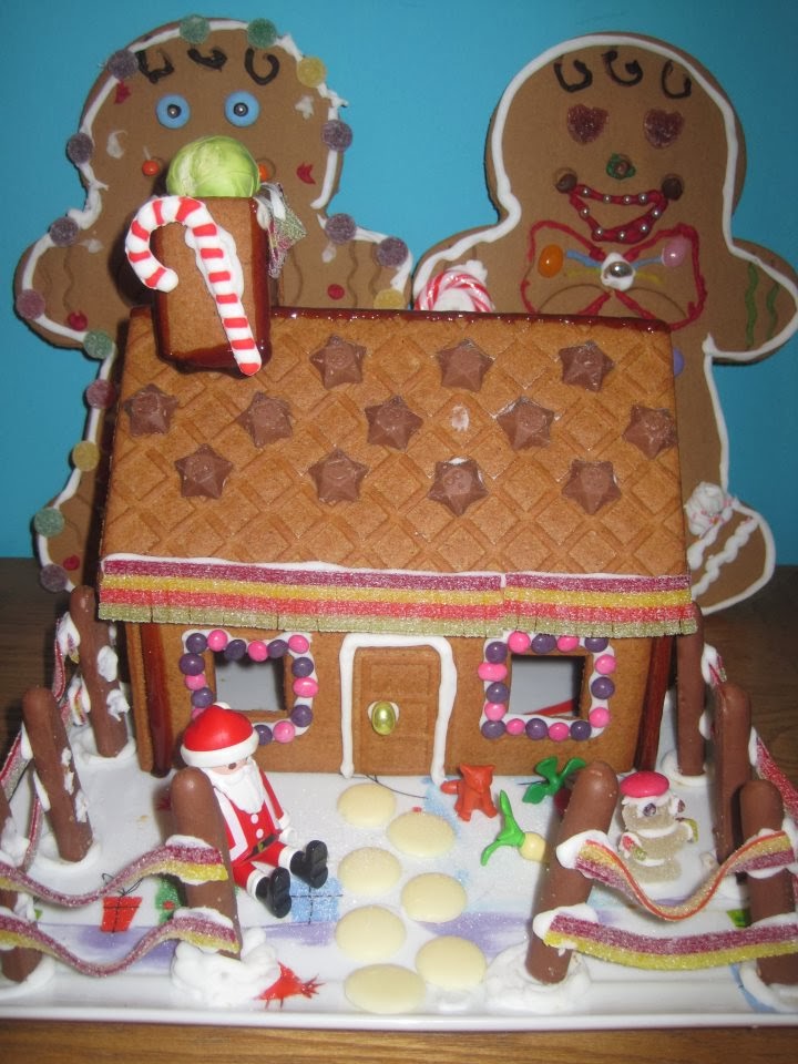 Gingerbread Houses for Christmas | Foodie Quine - Edible Scottish ...
