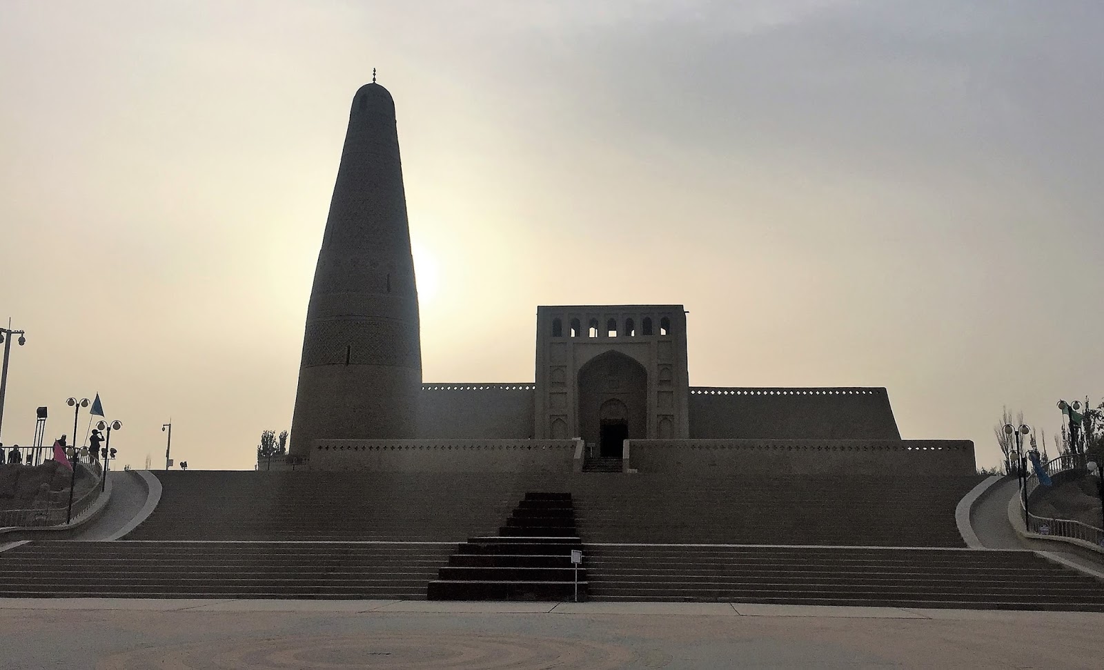 Souvenir Chronicles: TURPAN, CHINA: EMIN MINARET AND DINNER