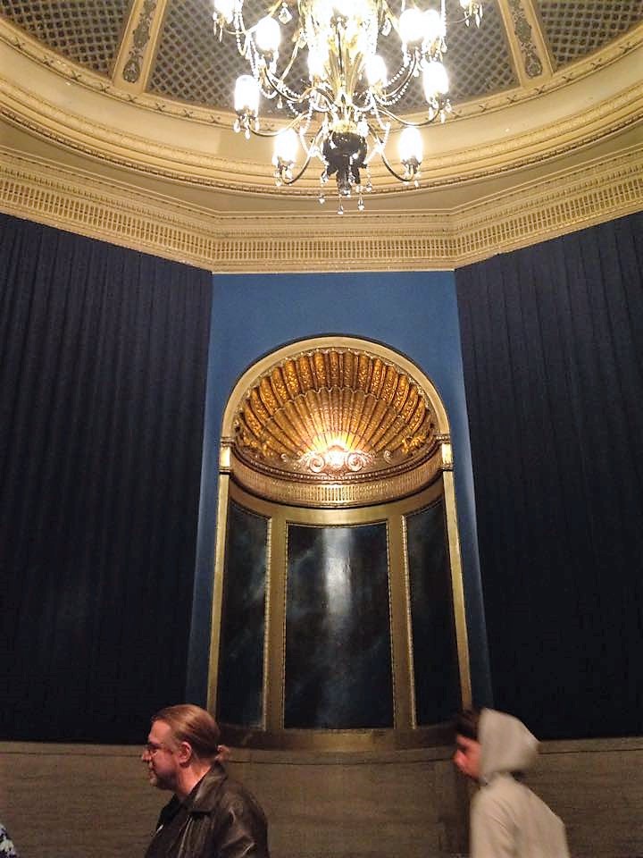 San Francisco Theatres: The Warfield Theatre: interior