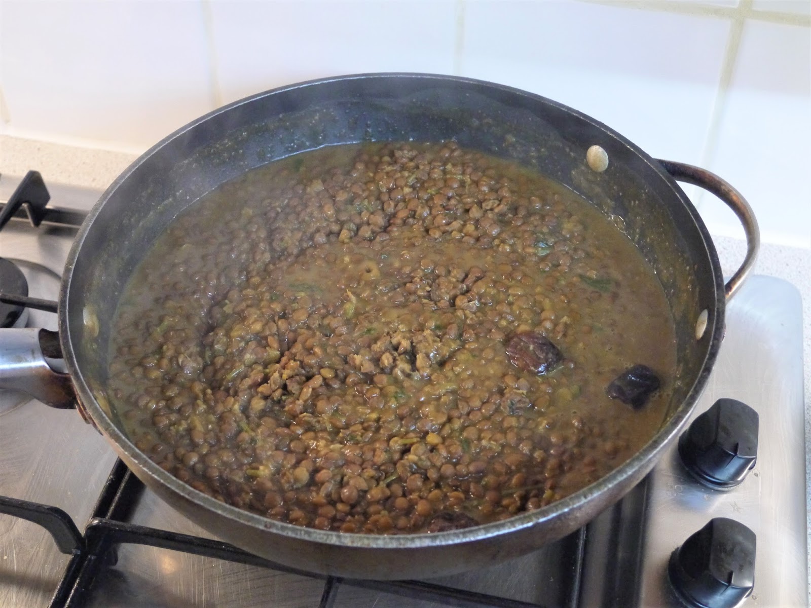 This Muslim Girl Bakes: Brown Daal.