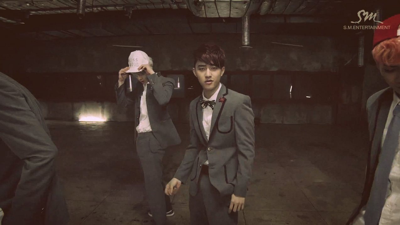 Video of the Day: EXO's "Growl" MV