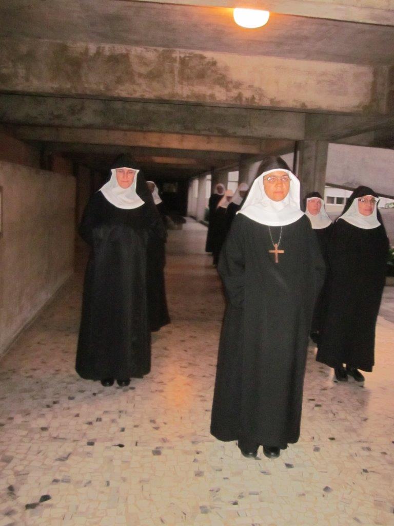 Dimensão da Escrita: ABADES E ABADESSAS DO MONAQUISMO