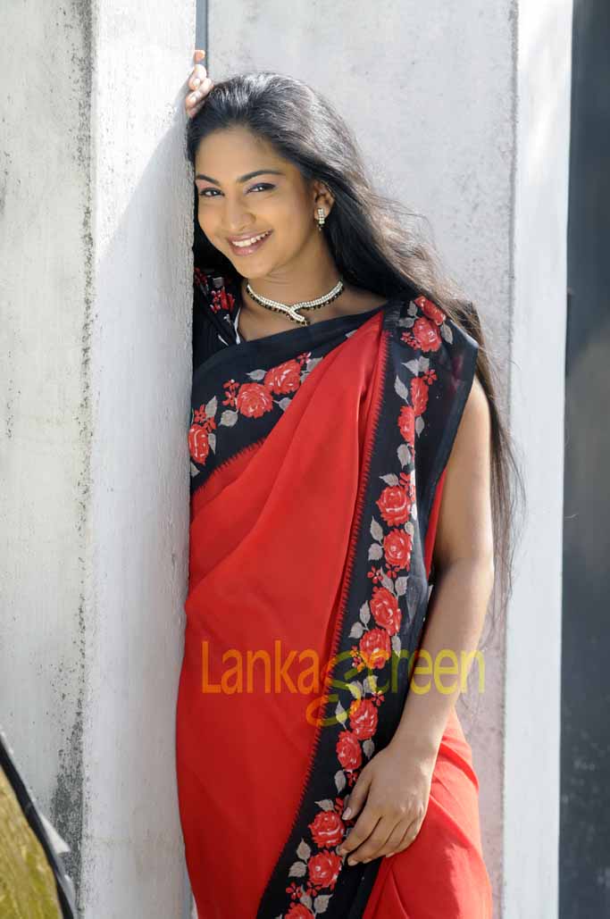 Srilanka Models And FashIon Collection: Srilankan beautiful Girls Mix ...