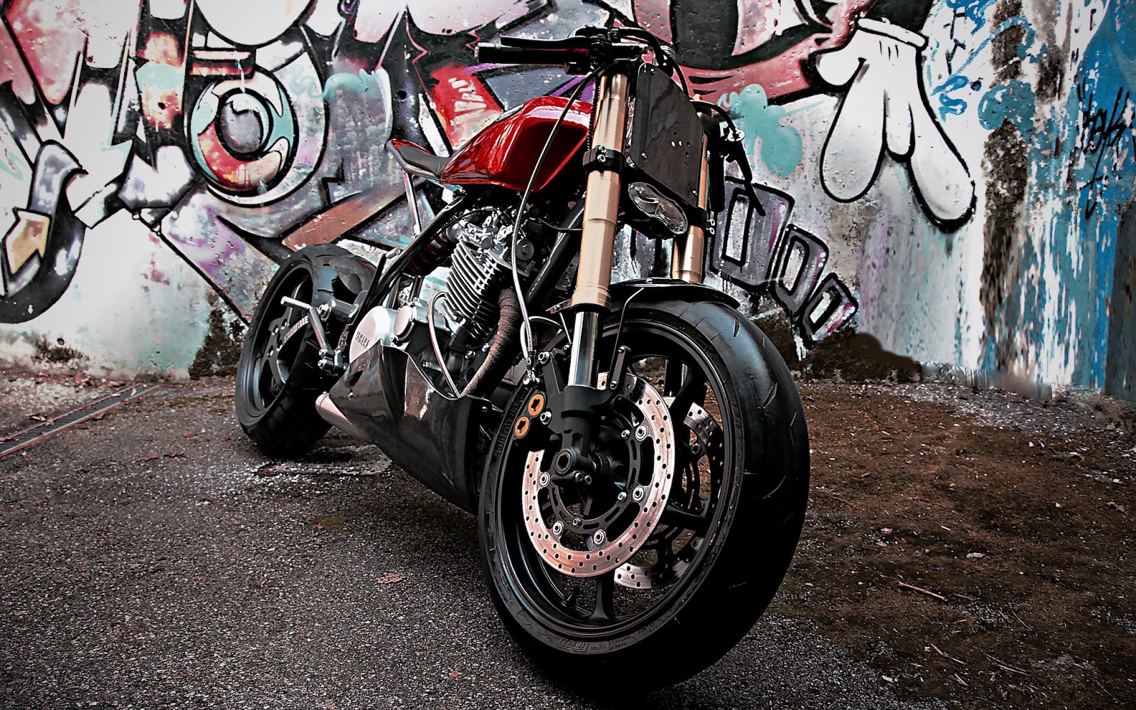 Red Bullet - Inazuma café racer