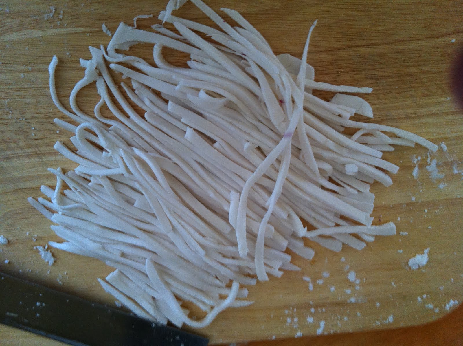 bánh canh bột lọc (tapioca noodle soup)