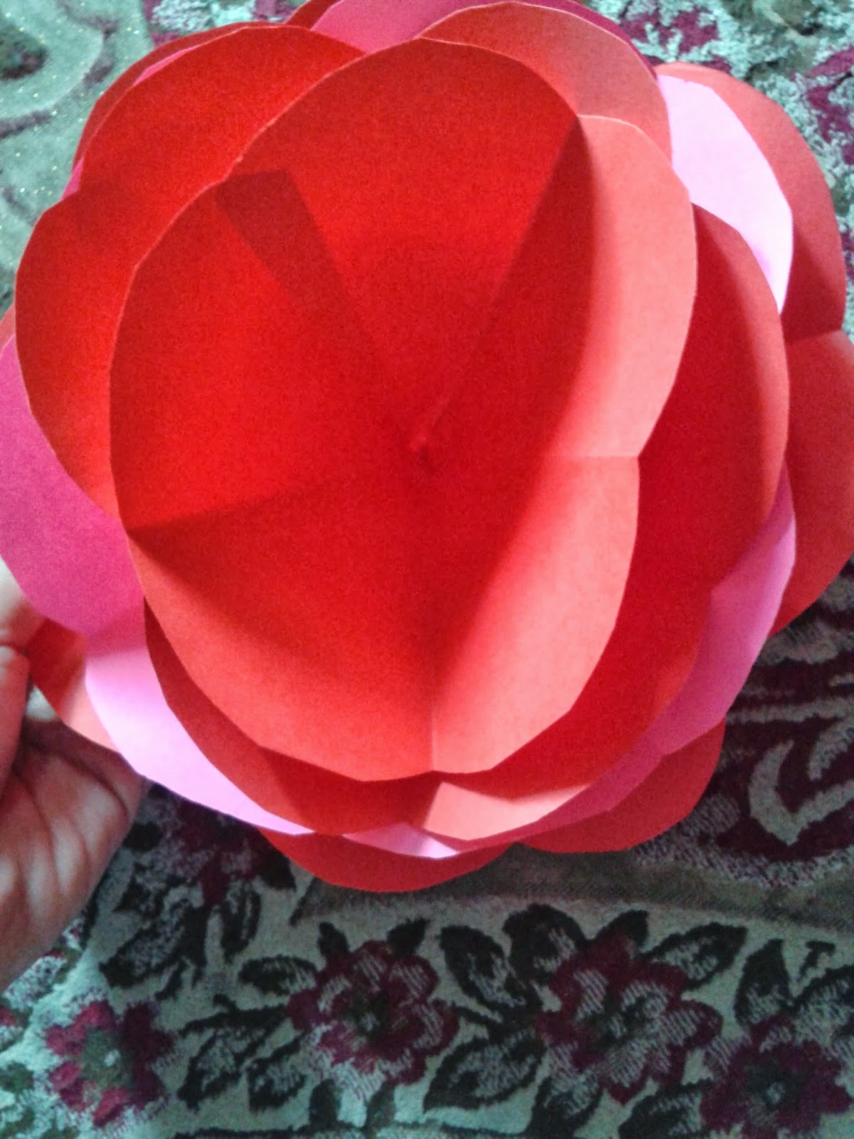 Cik Pepatung: DIY: Bunga ros besar mudah (Rose Foam)